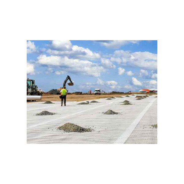 NAUE 252601 Secugrid Geogrid 30/30Q1 4.75m x 50m PP